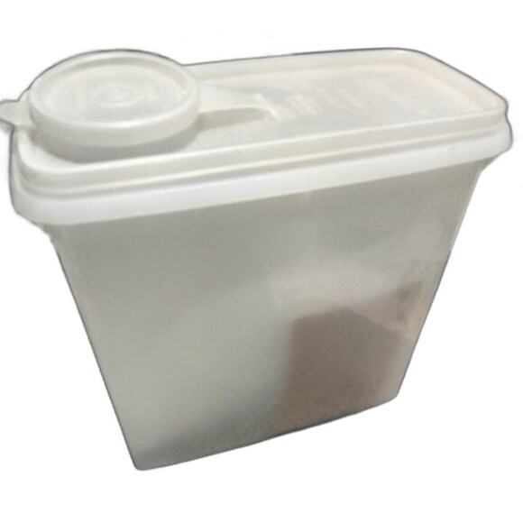 Tupperware | Kitchen | Vintage Tupperware Cereal Store Pour Keeper 469 ...